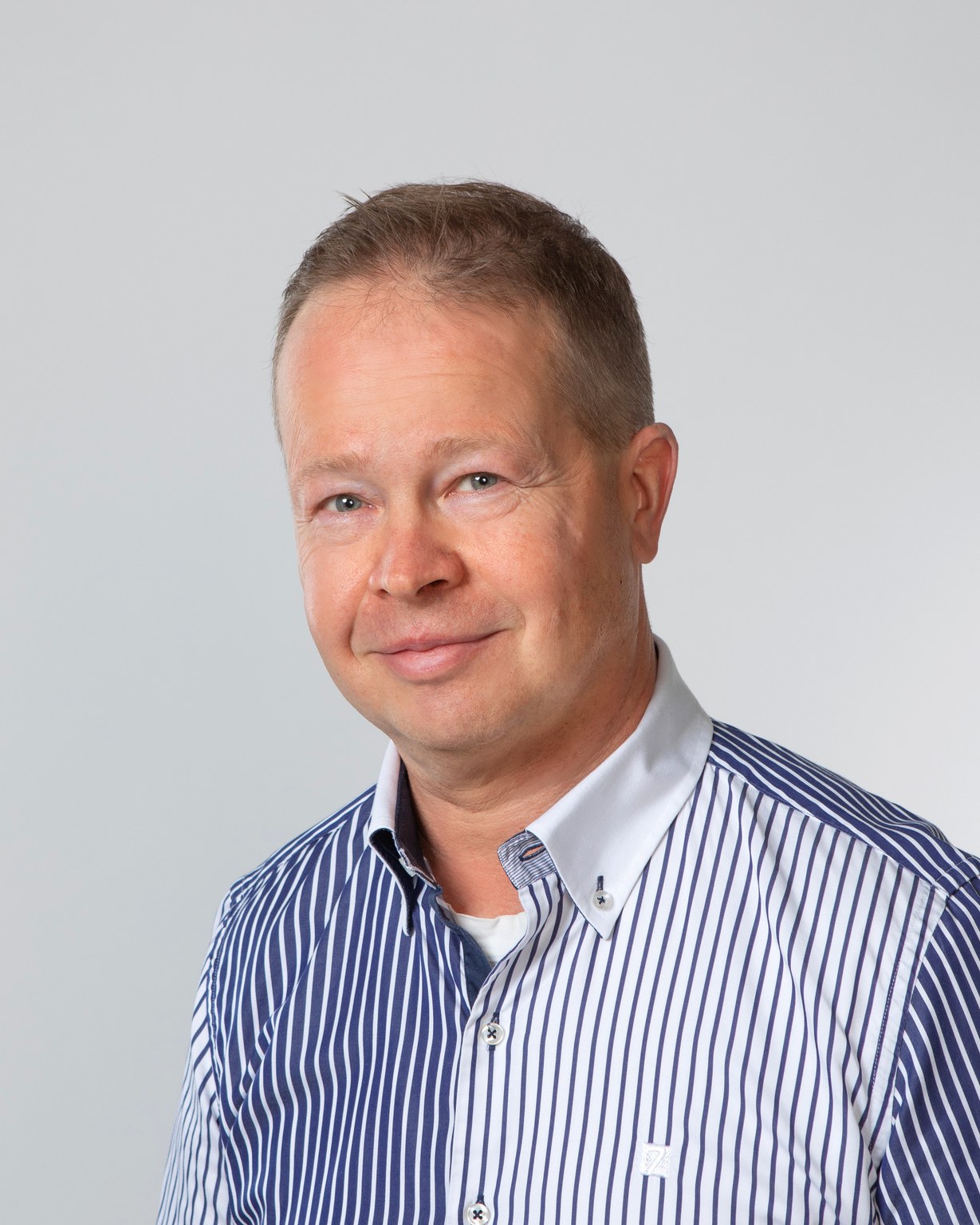 Jarkko Haahla otti kameran mukaan ja teki näytöshypyn Järvenpään yllä